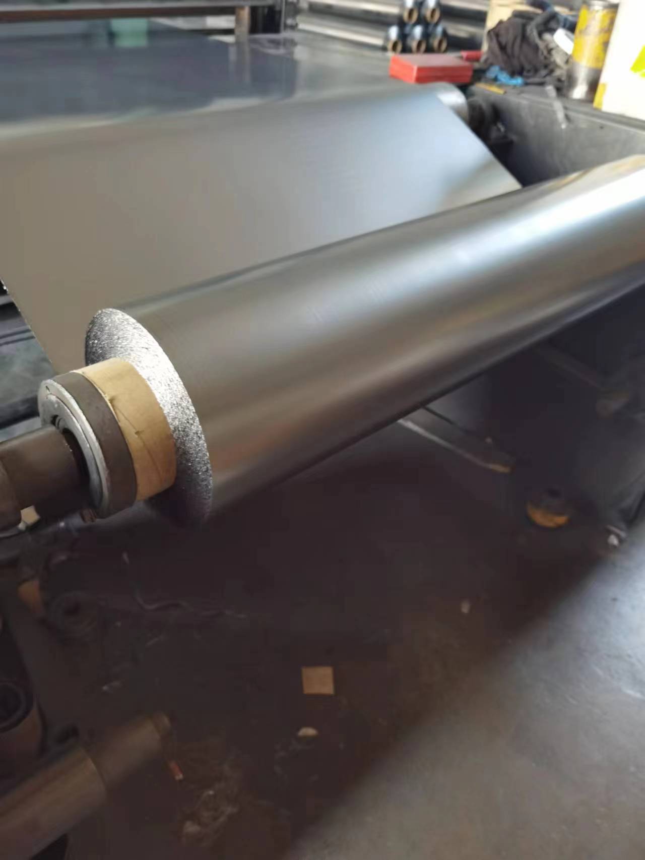 Graphite Roll_Bylon Bobby